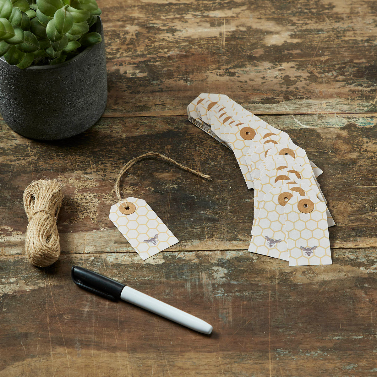 Buzzy Bees Bee Paper Tag 2.75x1.5 w/ Twine Set of 50 – VHC Brands Home ...