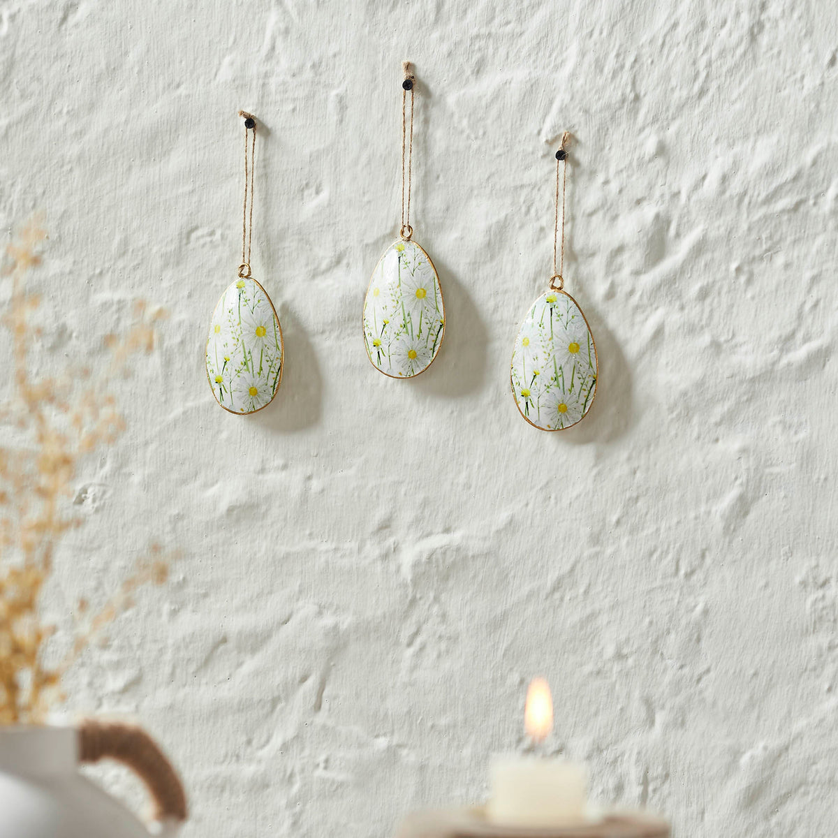 Spring In Bloom Metal Daisies Egg Ornament Set of 3 4x2.5 – VHC Brands ...